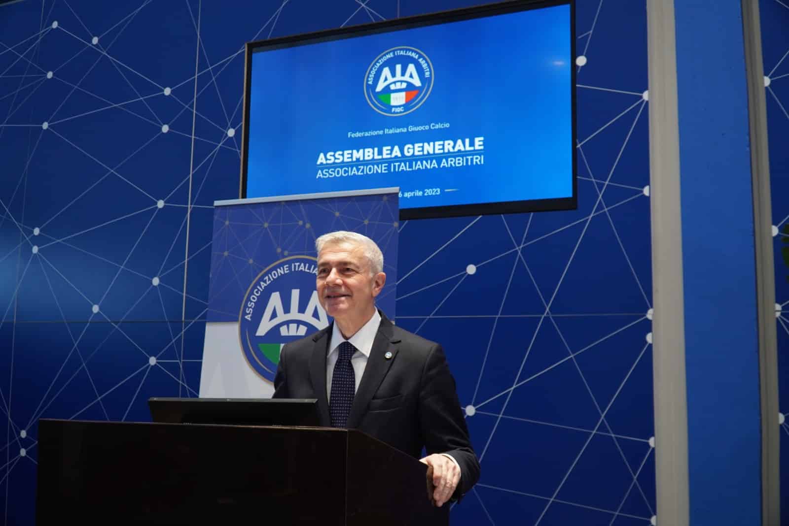 AIA President Carlo Pacifici slams Roma’s treatment of Anthony Taylor ...