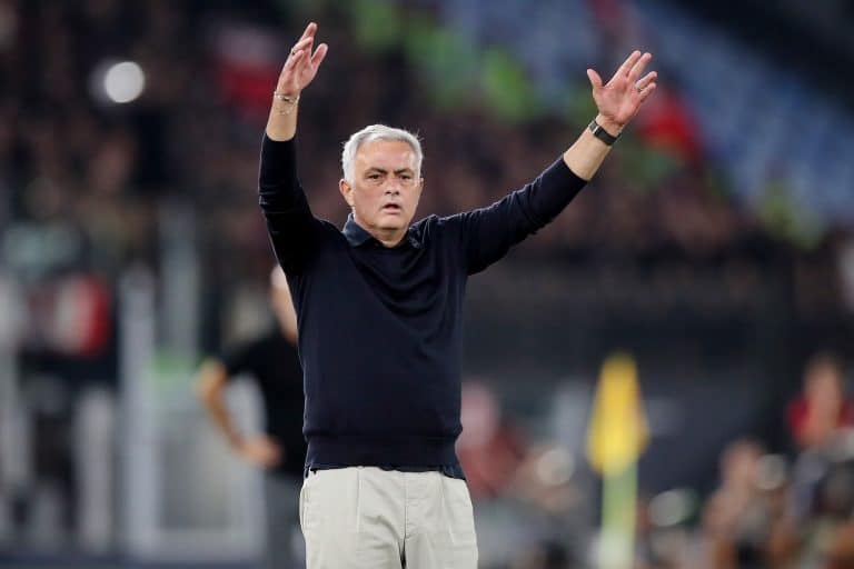 Roma to rediscuss Mourinho's plans before end of the year