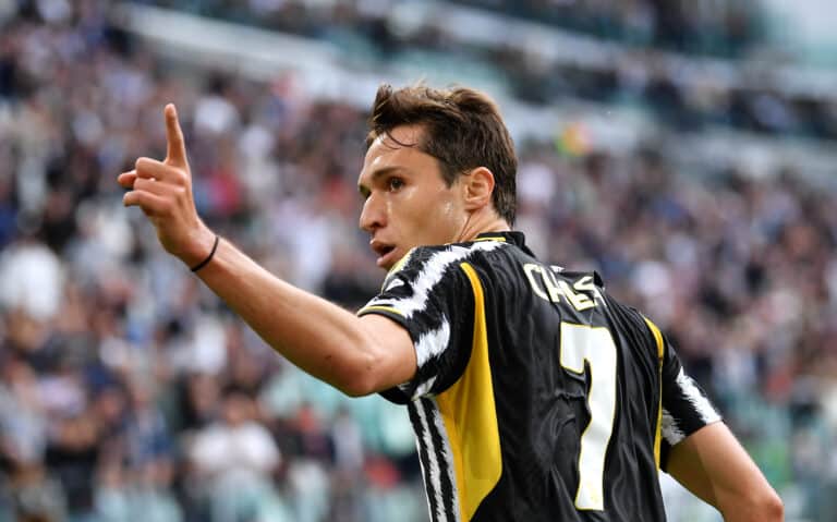 Federico Chiesa opens to Roma transfer