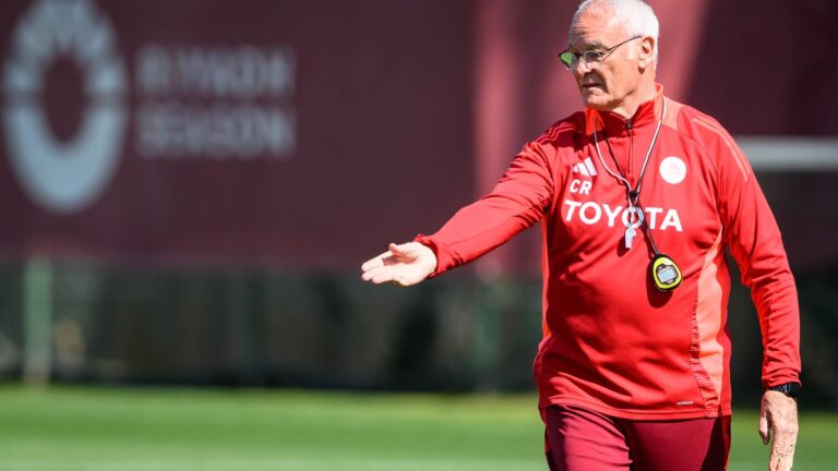 Roma achieve instantaneous sold-out for Tre Fontane training