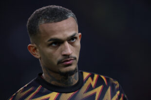 Wesley ruled out for World Cup, player returns to Rome