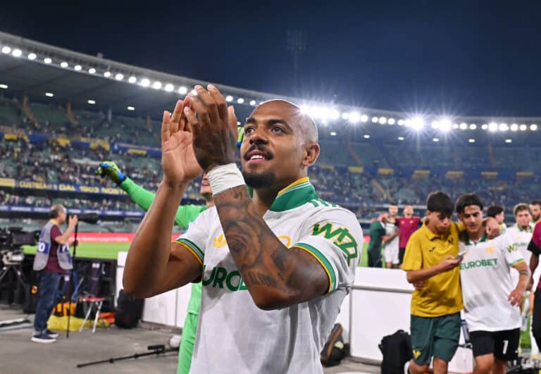 Malen joins Ibrahimovic and Ronaldo in Serie A's history books